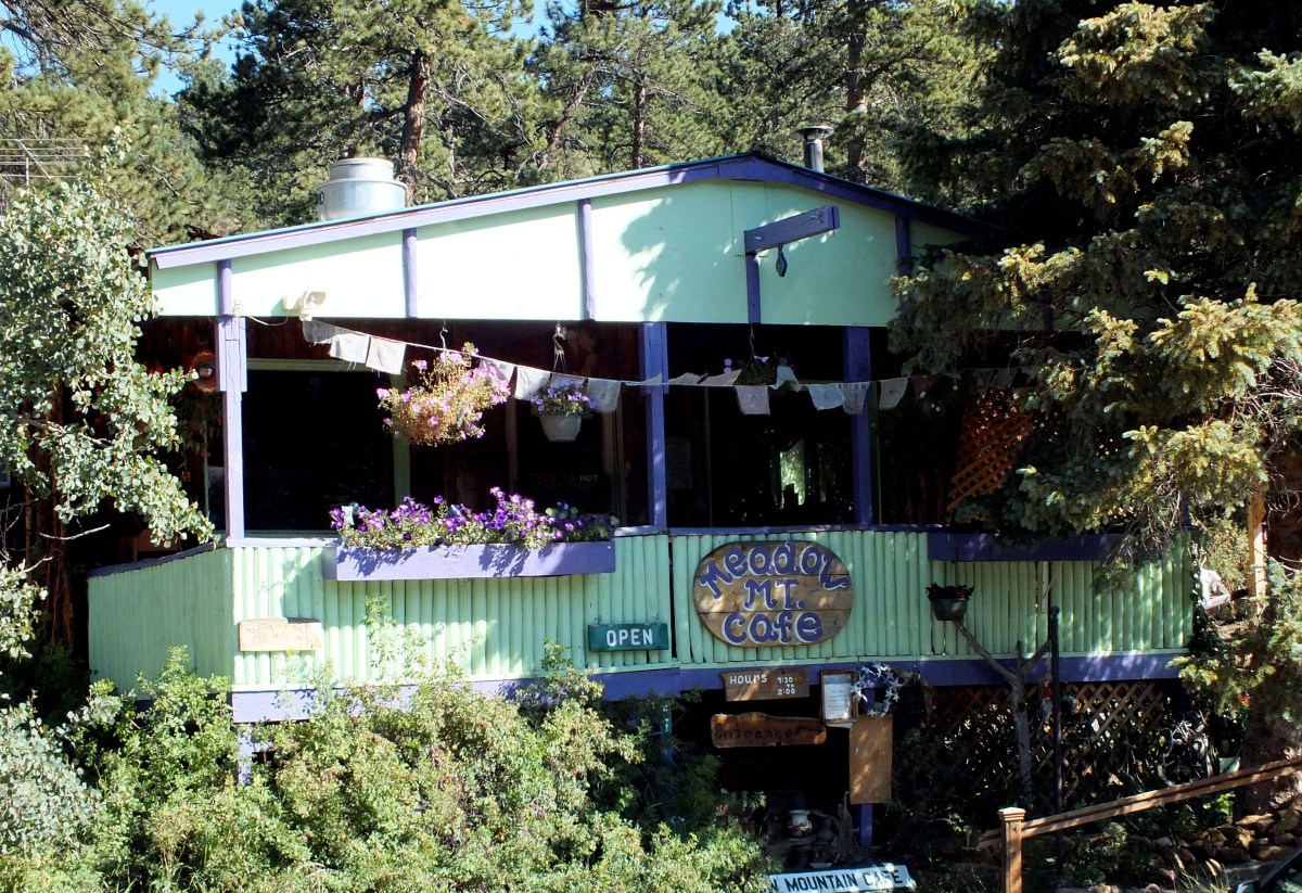 Allenspark Meadow Mountain Cafe and The Wild Turkeys at Rocky Mountain ...